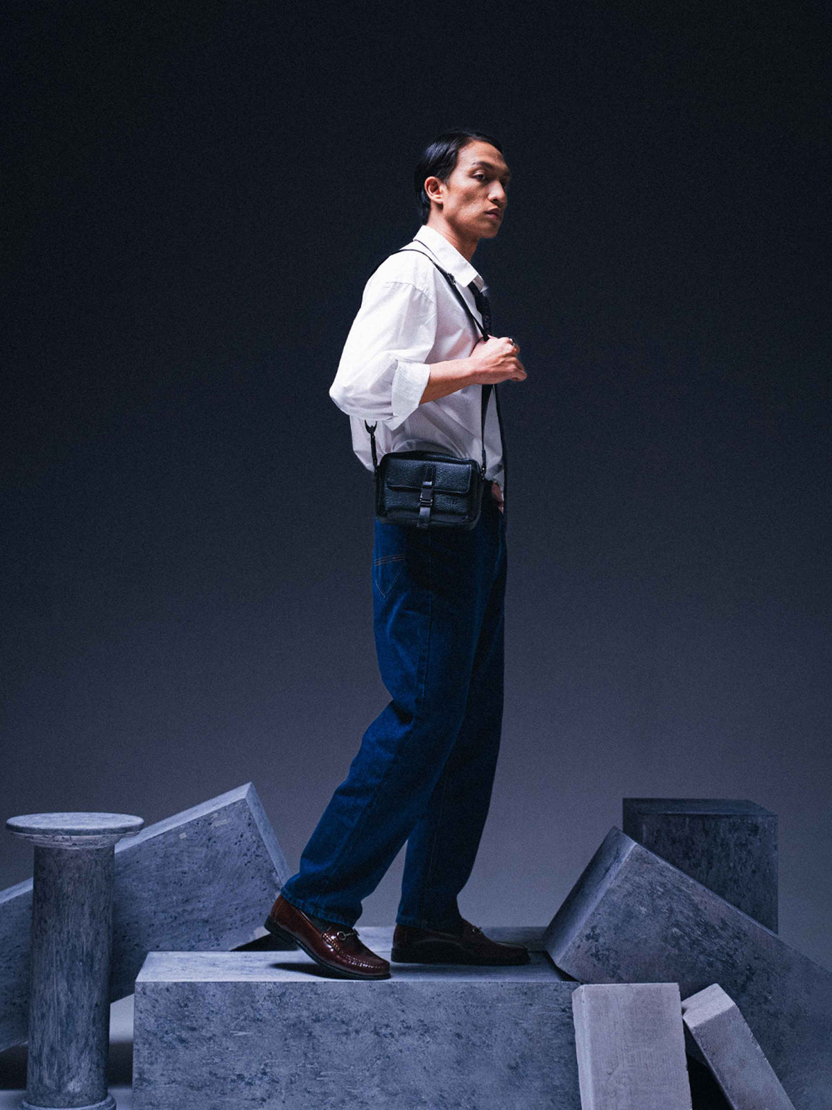 Livorno Crossbody Bag - Black Pebble Grain Leather – Zeve Shoes